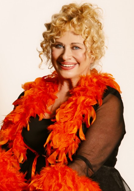 La foto del carabiniere con Luciana Frazzetto in scena al Teatro Le ...